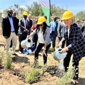 Nakuru gets multi million pyrethrum processing factory | Kilimo News